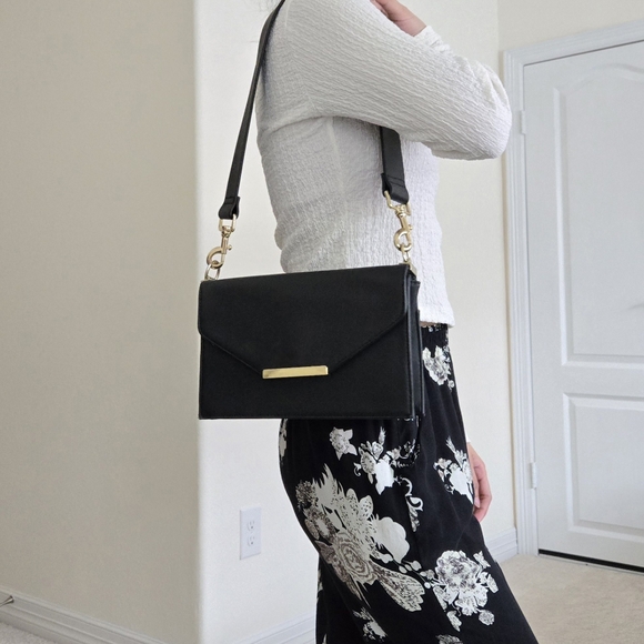 INC International Concepts | Bags | Inc Black And Gold Structured ...